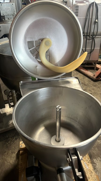 Used Stephan VCM 44 Vertical Cutter Mixer