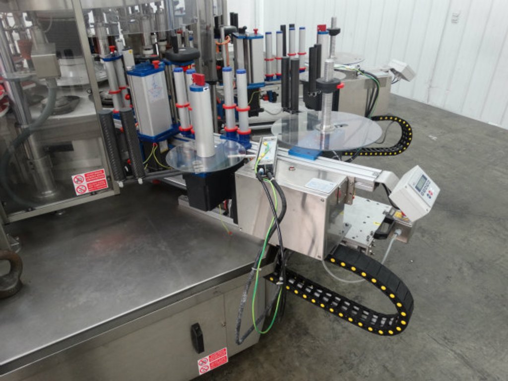 Used M90 SX 200 Adhesive F35 12T S4 E2 Sidel Alfa Adhesive Glue Labeler ...