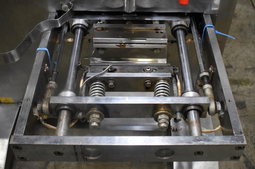 Used Barrington 150 Series Single Lane Stickpack Bagger