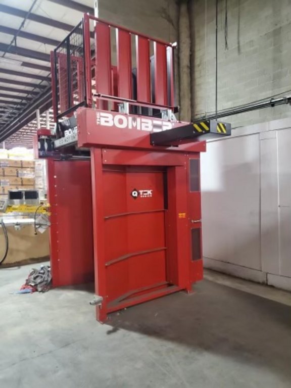 Used QTek Bomber Pallet Splitter