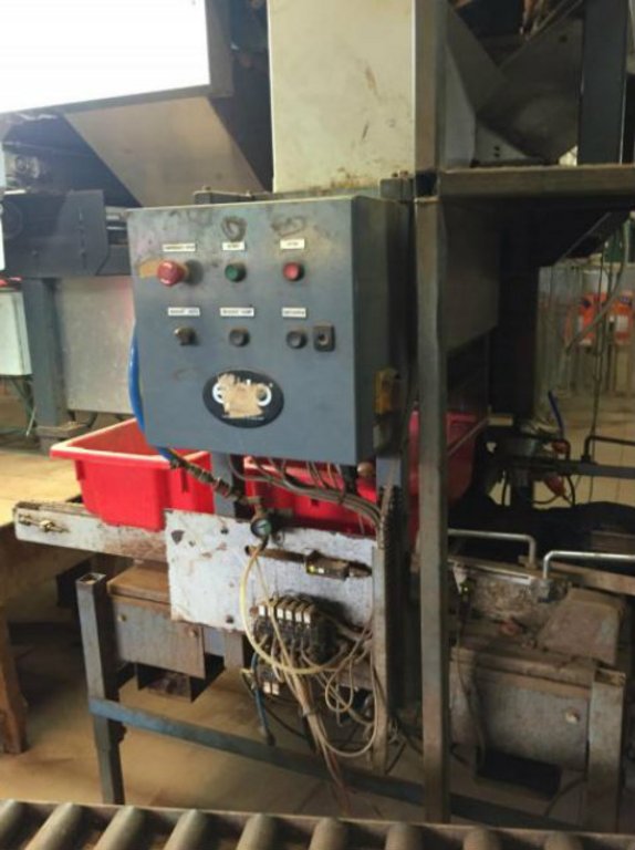 Used Complete Daumar PA 38 Wicket Bagging Line