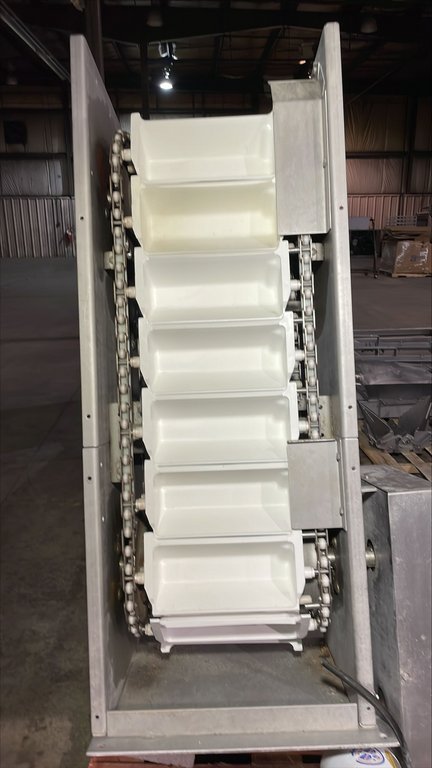 Used Matrix Pro Bagger with Yamato Dataweigh 8 Head CCW, Z-Bucket ...