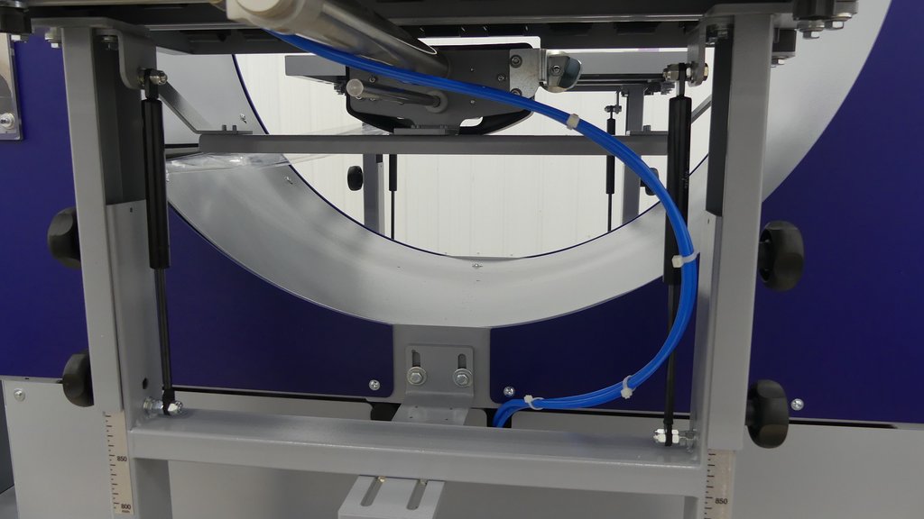 New RoboPac Compacta 9 SemiAuto Horizontal Ring Wrapper