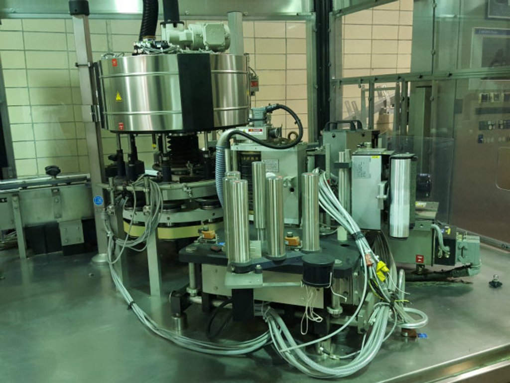 Used Contiroll Krones High Speed Wraparound Glue Labeler