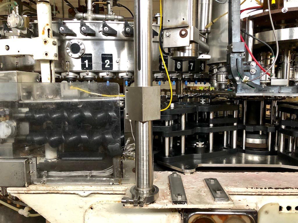 Used UB60 12 Crown 60 Head Bottle Filler w Alcoa 12 Head Capper