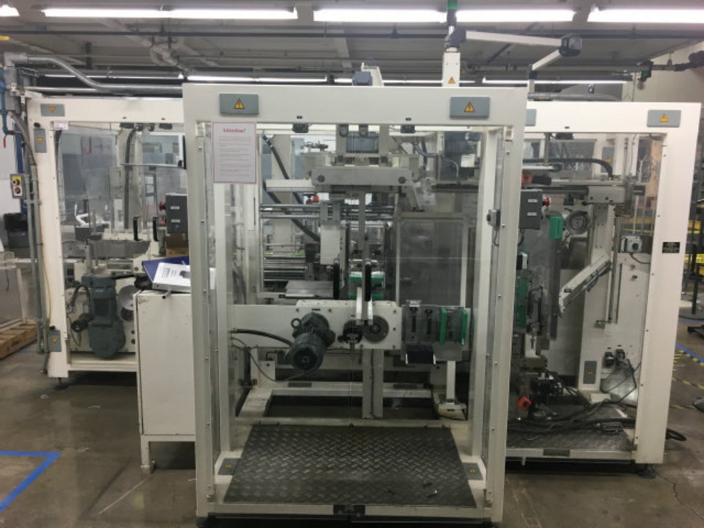 Used Focke 486 Case Packer with Nordson Glue Sealer