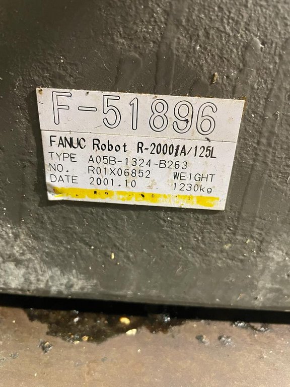 Used Fanuc R-2000i 125L Robotic Arm 6 Axes & Controller