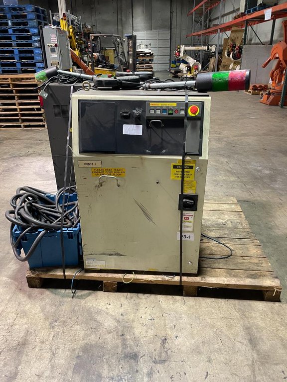 Used Fanuc R-2000i 125L Robotic Arm 6 Axes & Controller