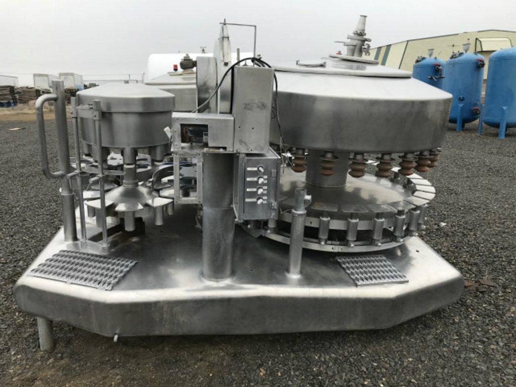 Used 24 valve filler Federal Fillers 24 Head Gravity Pressure Filler