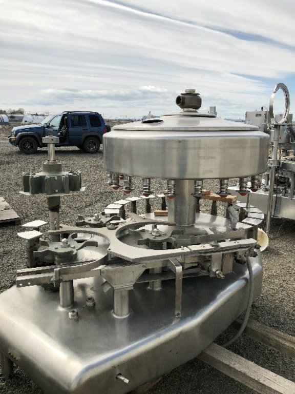 Used Federal Fillers 18 Head Gravity Pressure Filler