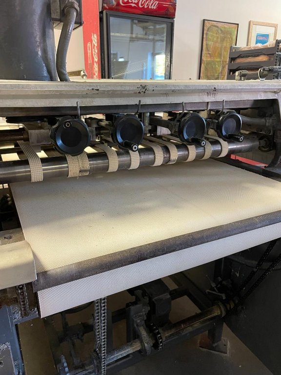 Used LeMatic GU7-5W Hinge Slicer for Bread and Buns