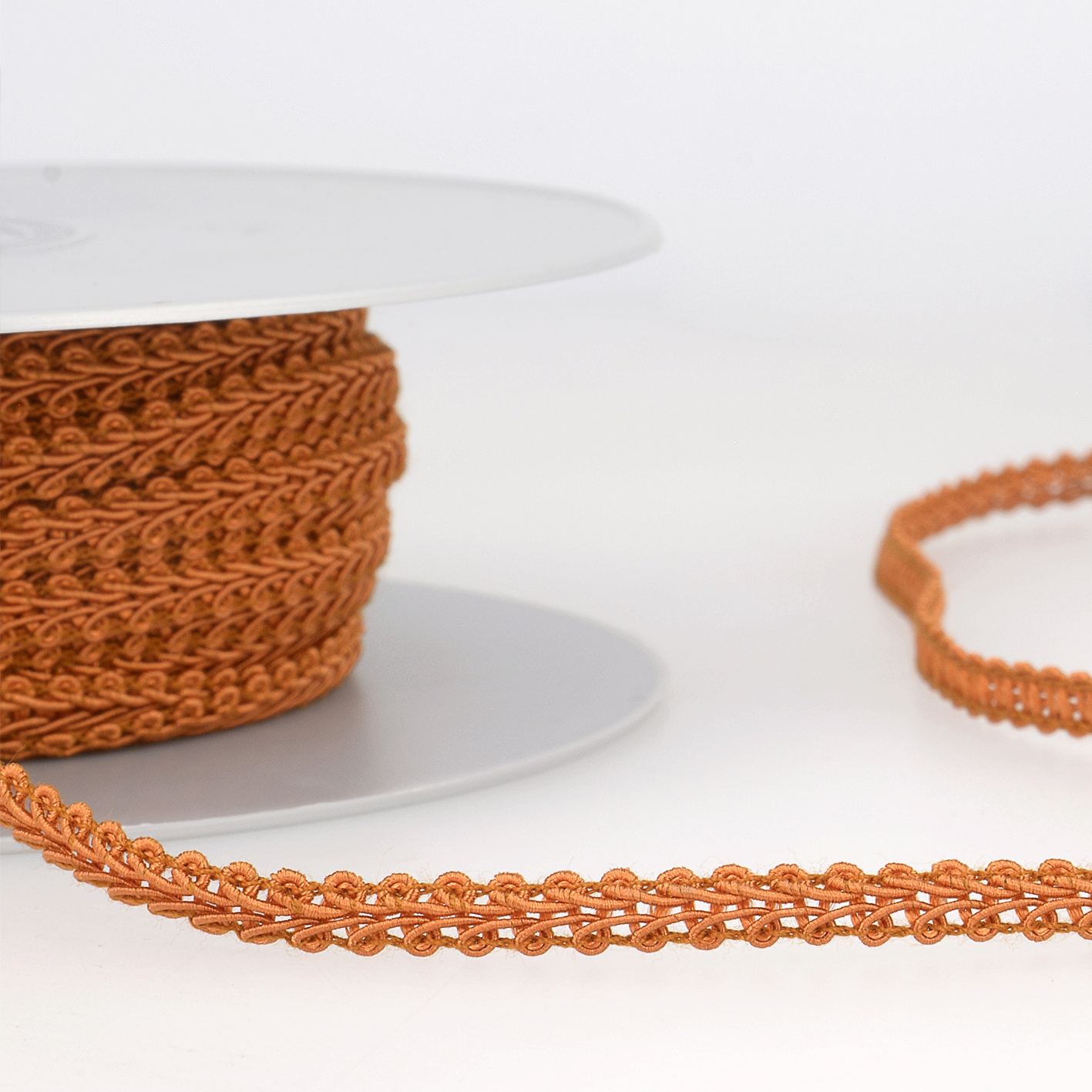 Trim: Gimp Braid: Small: 25m x 6mm: Copper - Stephanoise - Groves and Banks