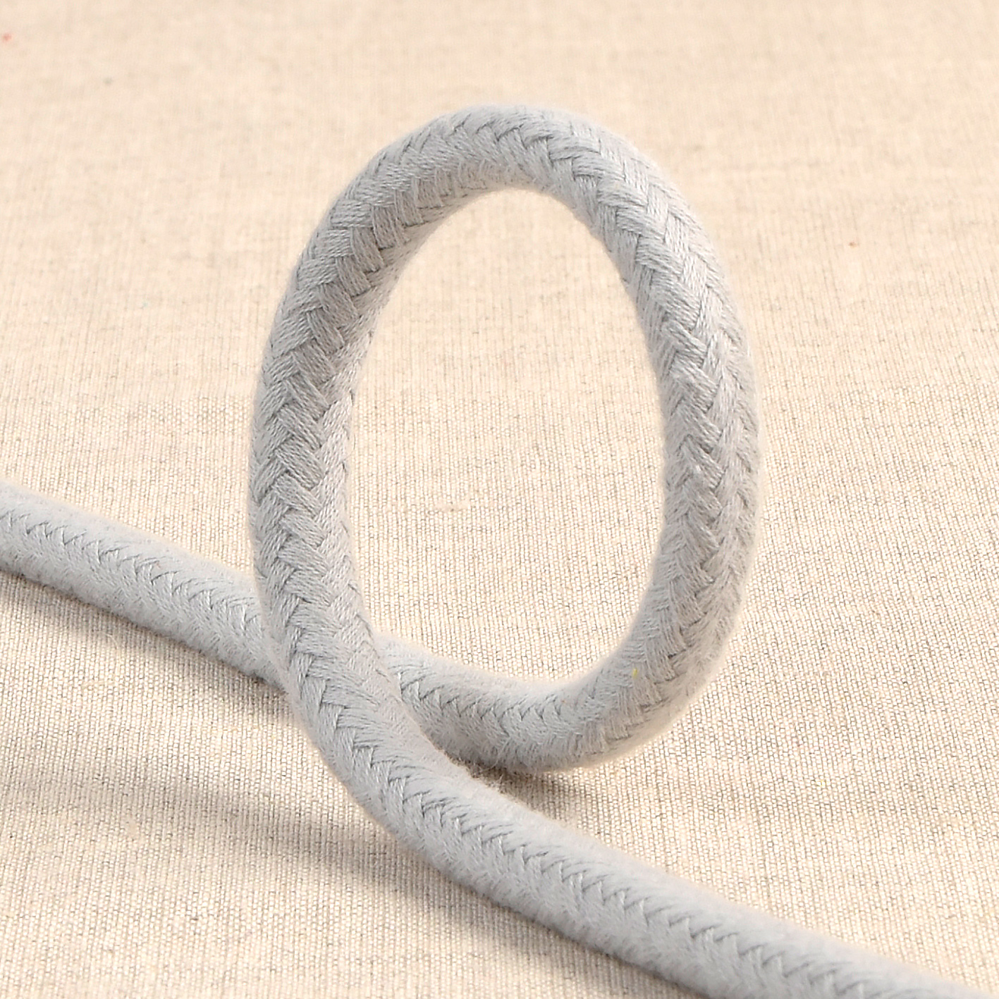Trim: Cord: Braided: 25m x 6mm: Light Grey - Stephanoise - Groves and Banks