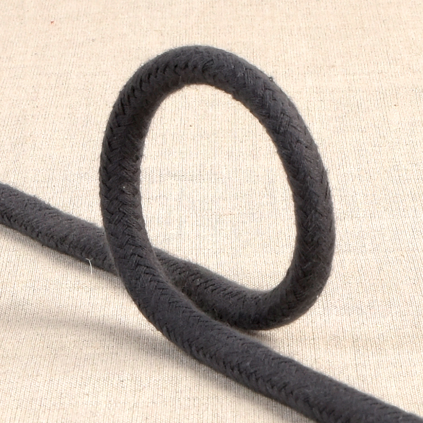 Trim: Cord: Braided: 25m x 6mm: Dark Grey - Stephanoise - Groves and Banks
