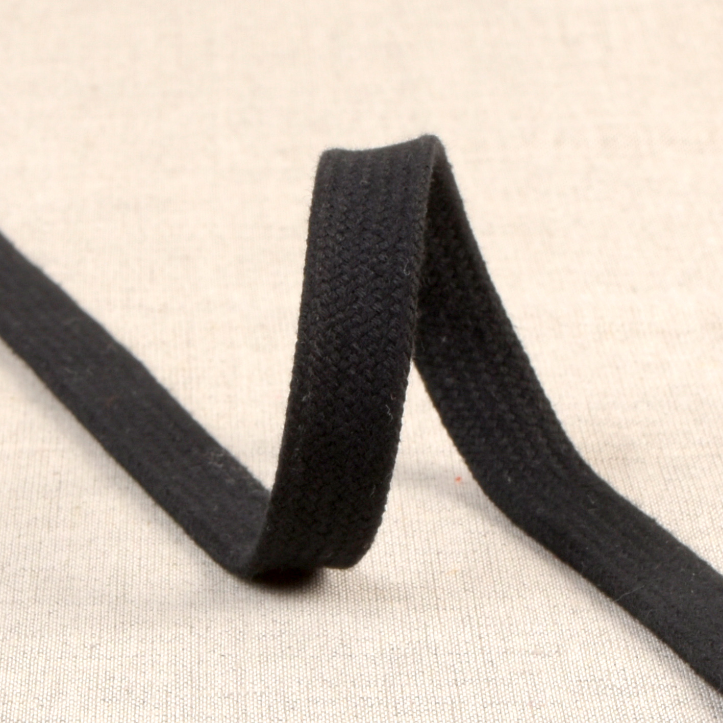Trim: Flat Tubular Braid: 20m x 15mm: Black - Stephanoise - Groves and ...