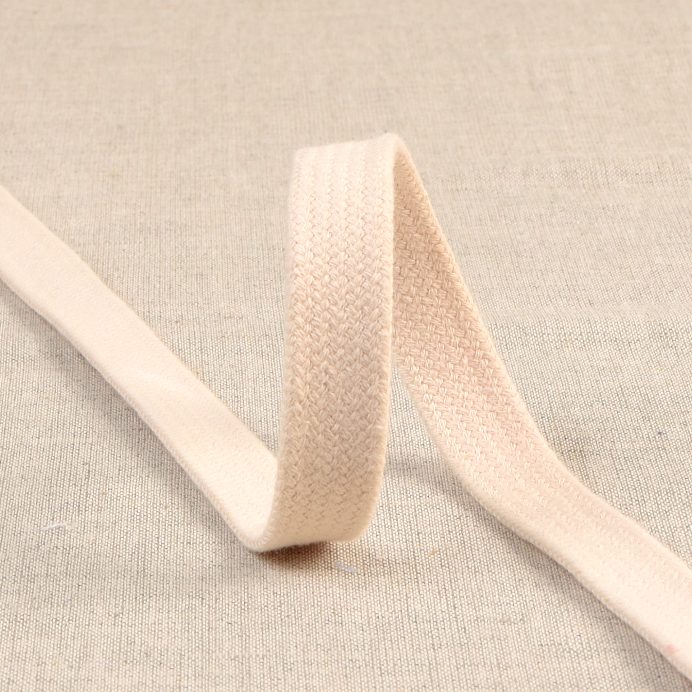 Trim: Flat Tubular Braid: 20m x 15mm: Cream - Stephanoise - Groves and ...