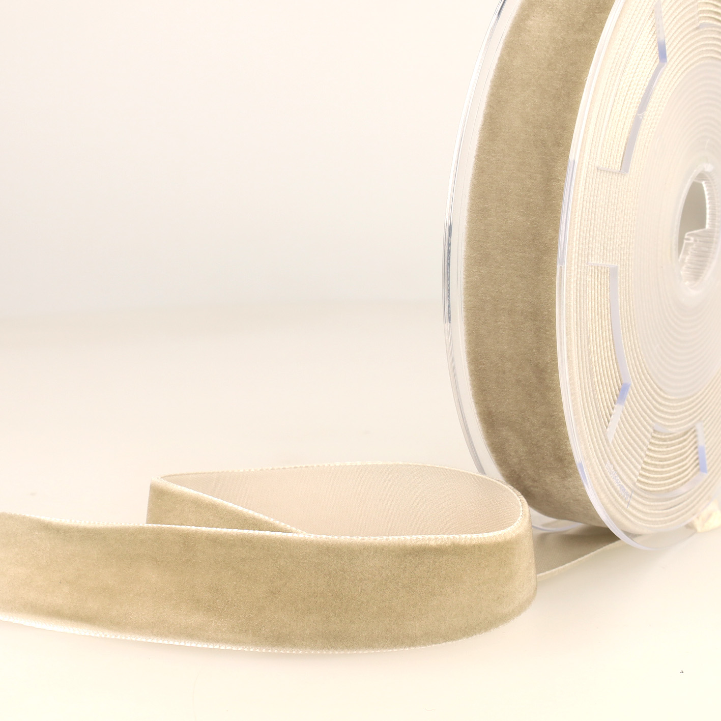 Ribbon: Velvet: High Density: 10m x 7mm: Light Grey - Stephanoise ...