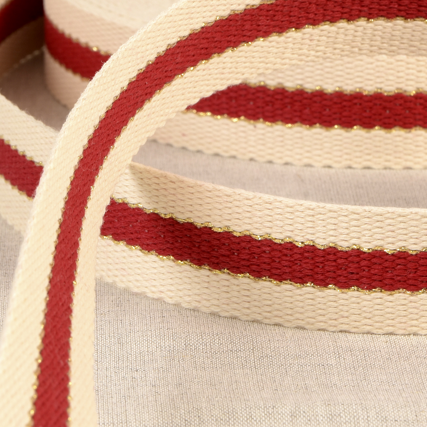 Trim: Webbing: Metallic: Cotton: 20m x 30mm: Burgundy - Stephanoise ...