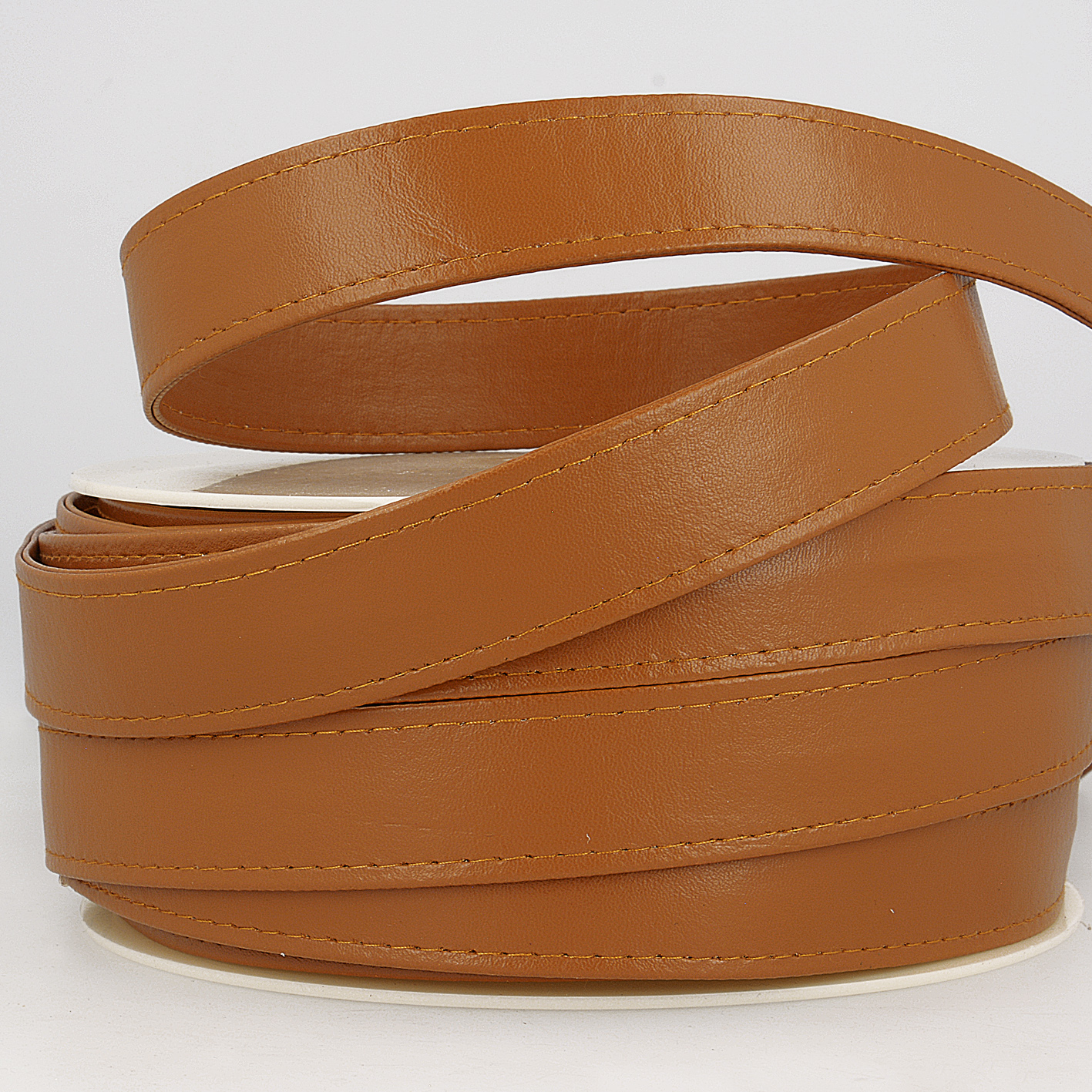 Trim: Webbing: Faux Leather: 10m x 25mm: Camel - Stephanoise - Groves ...