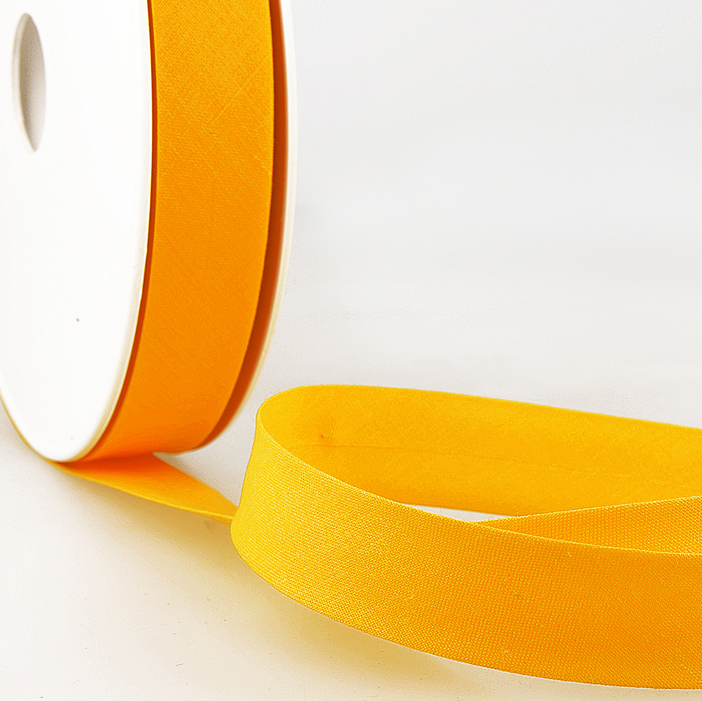 Trim: Bias Binding: Polycotton: 40m x 27mm: Lemon Yellow - Stephanoise ...