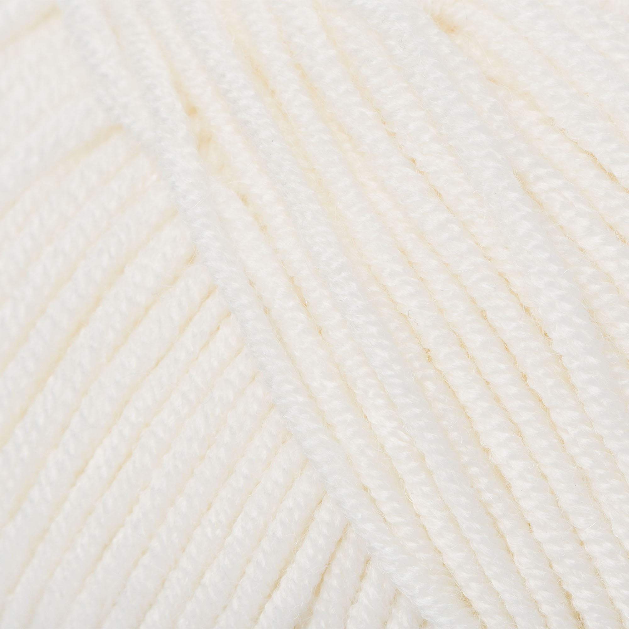 Knitting Yarn: Smoothie: Double Knitting: 10 x 100g: Cream - Patons ...