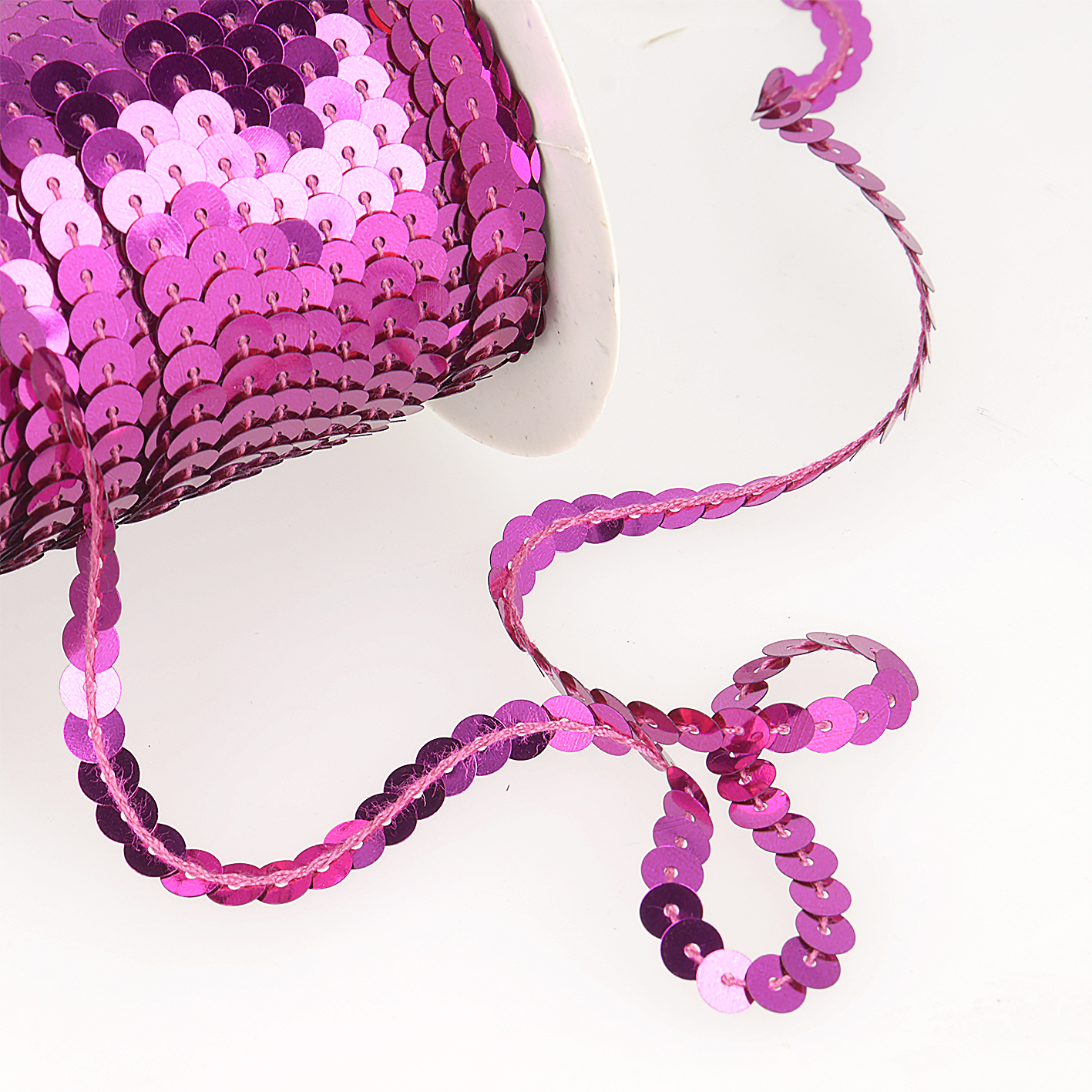 Trim: Sequin: Single Row: 45m x 6mm: Hot Pink - Stephanoise - Groves ...