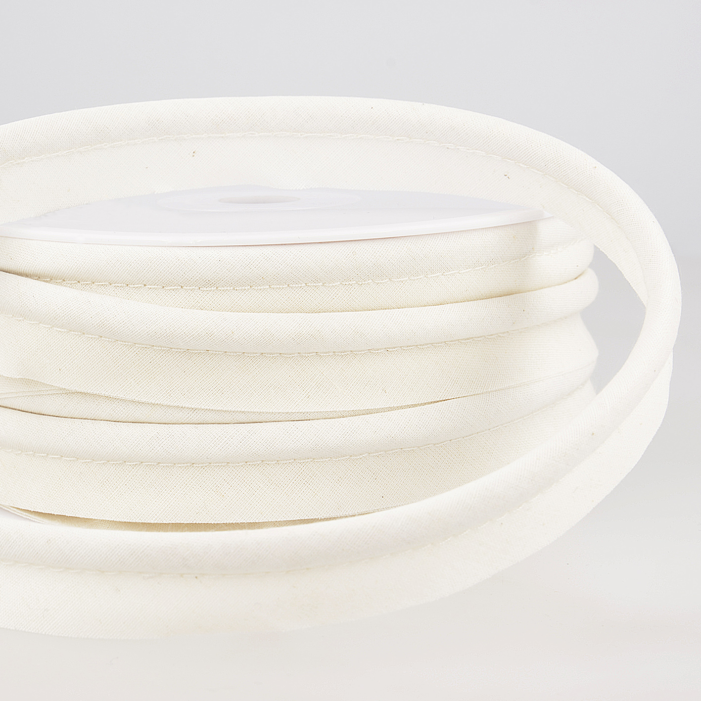 Trim: Piping: Flanged: 15m x 5mm: Ivory - Stephanoise - Groves and Banks