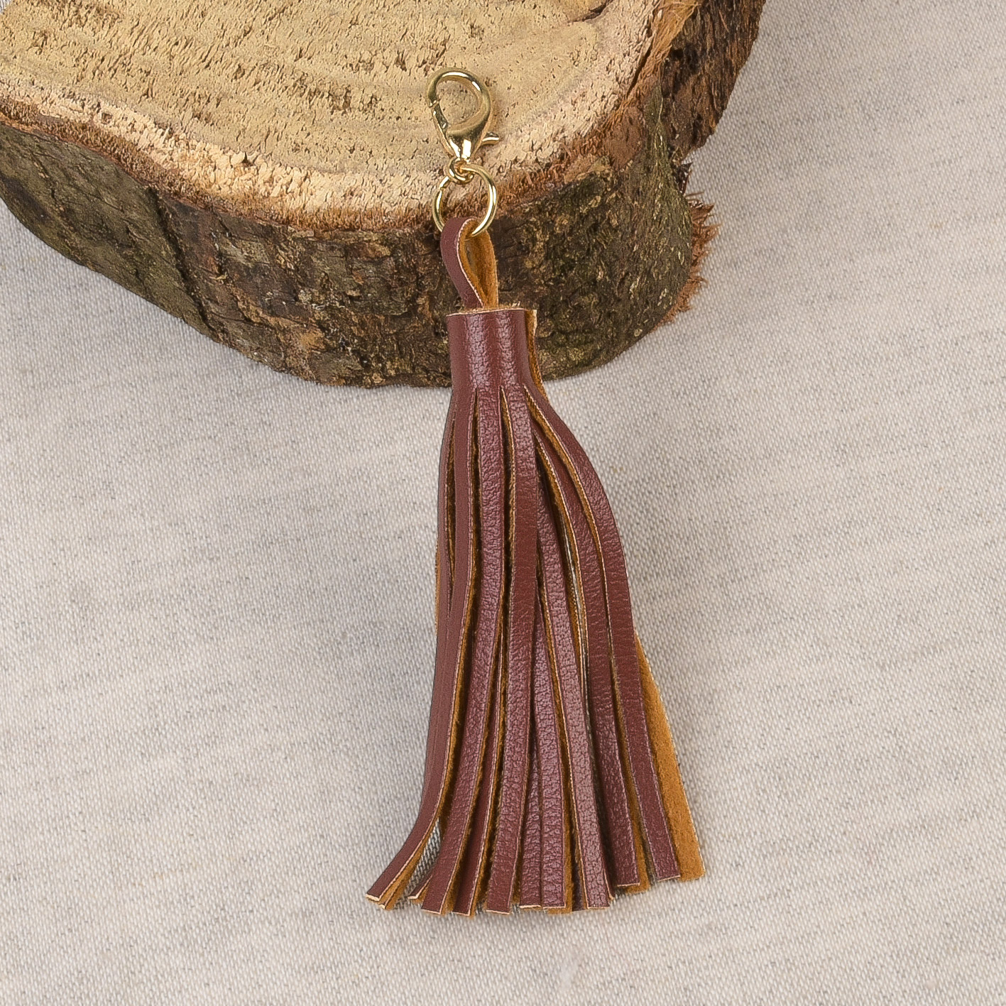 Tassel with Fastener: 6 Pieces: Chestnut Bronze - Stephanoise - Groves ...