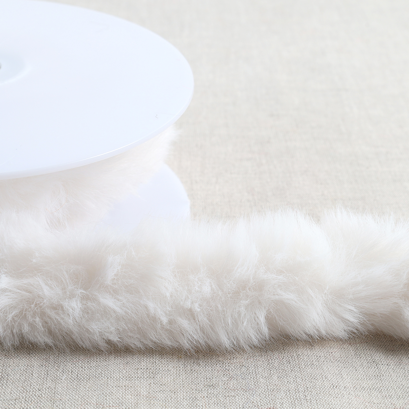 Trim: Piping: Faux Fur: 5m x 50mm: Ivory - Stephanoise - Groves and Banks