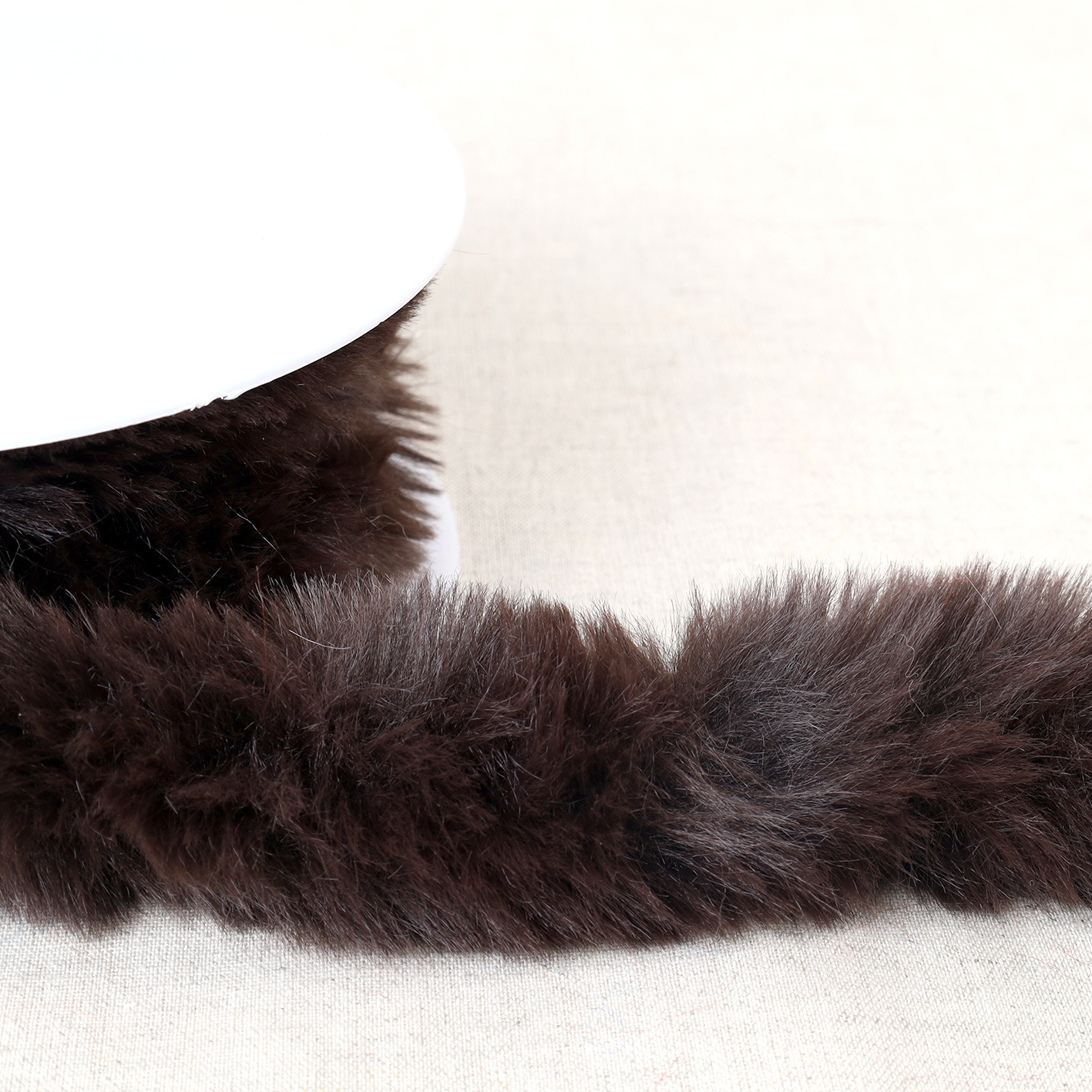 Trim: Piping: Faux Fur: 5m x 50mm: Coffee Brown - Stephanoise - Groves ...