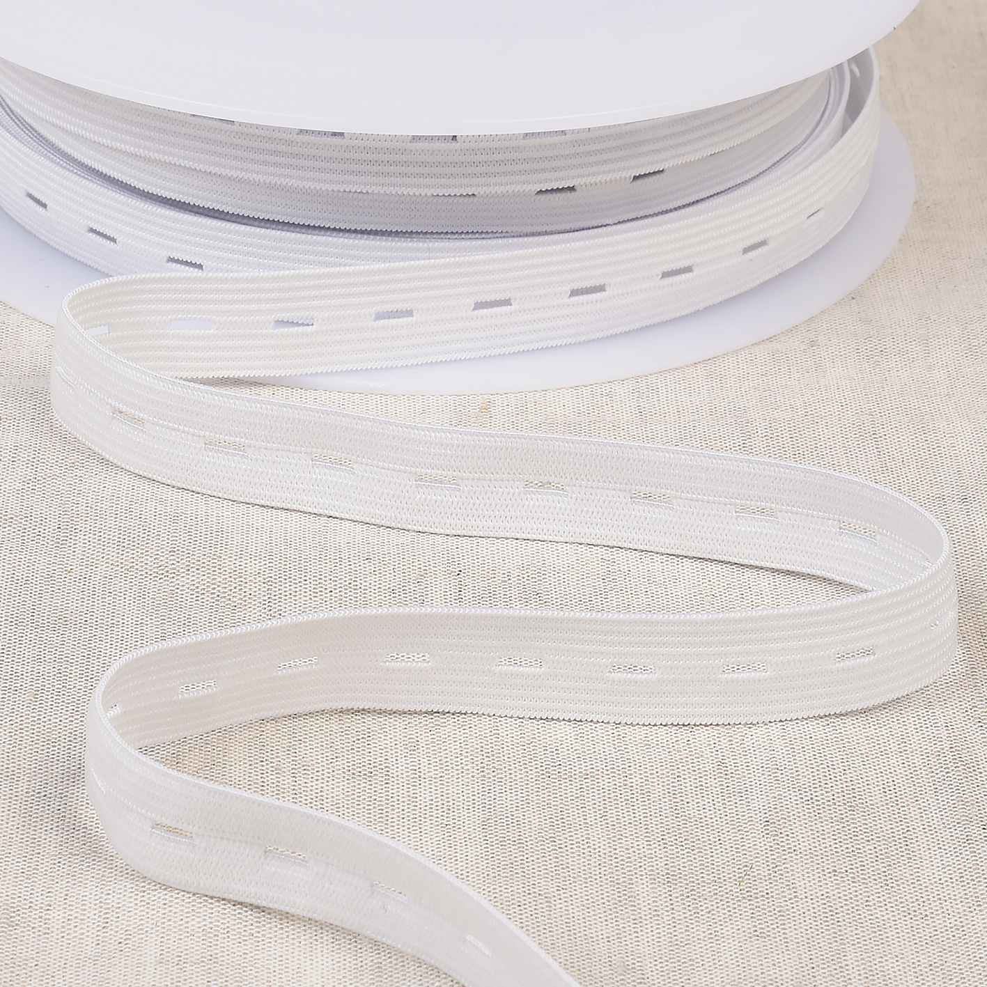 Trim: Elastic: Buttonhole: 30m x 15mm: White - Stephanoise - Groves and ...