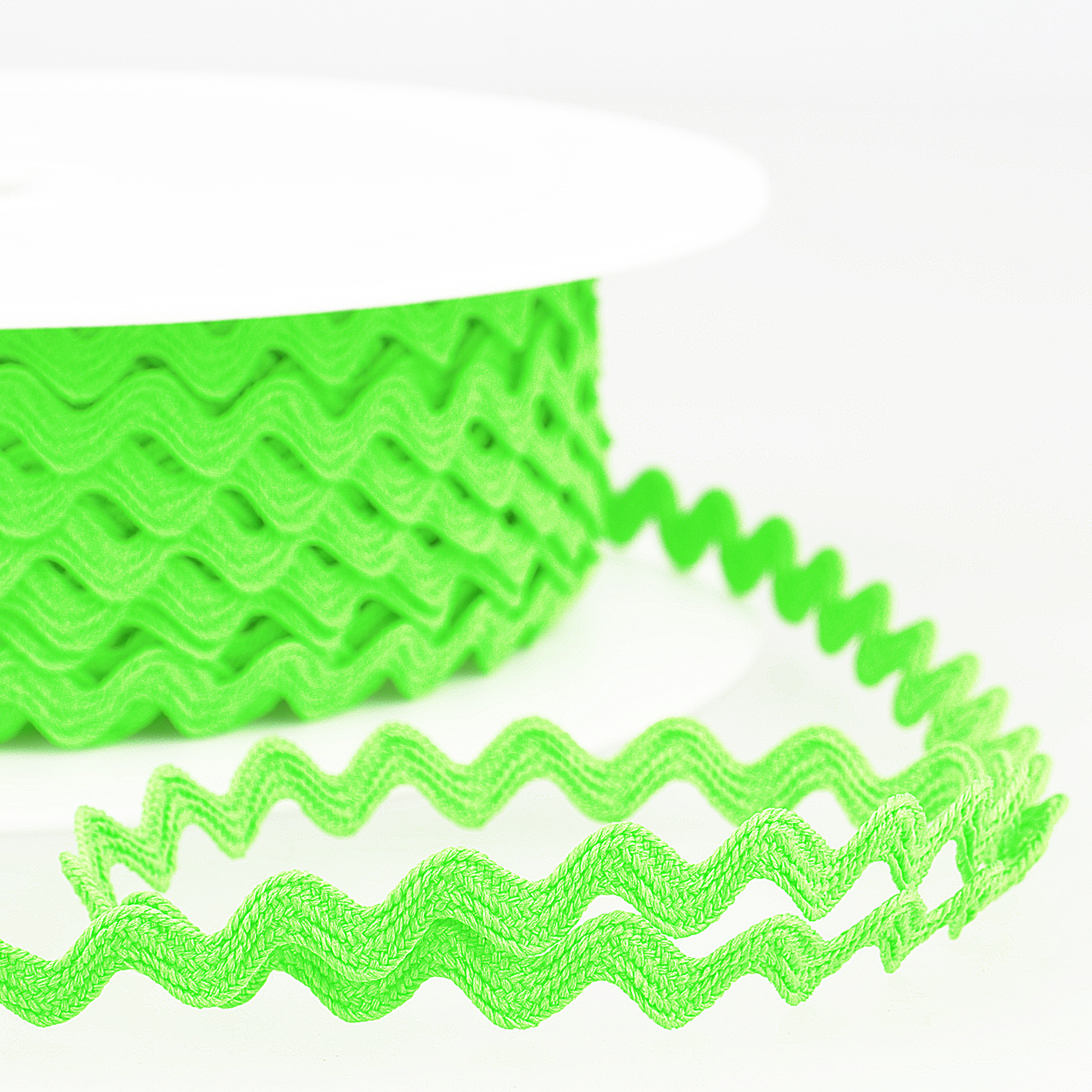 Trim: Ric Rac: Polyester: 50m x 8mm: Neon Yellow - Stephanoise - Groves ...